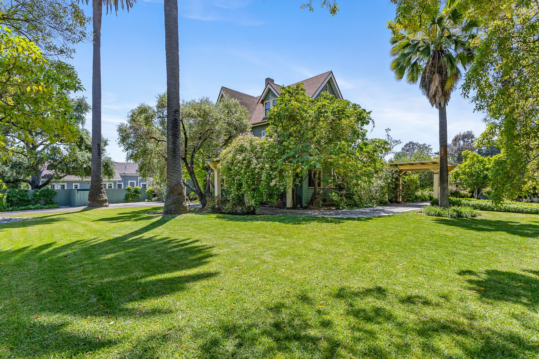 201 Orange Grove Ave, South Pasadena, CA 91030 - The Bissell House- Licensed Bed and Breakfast ...