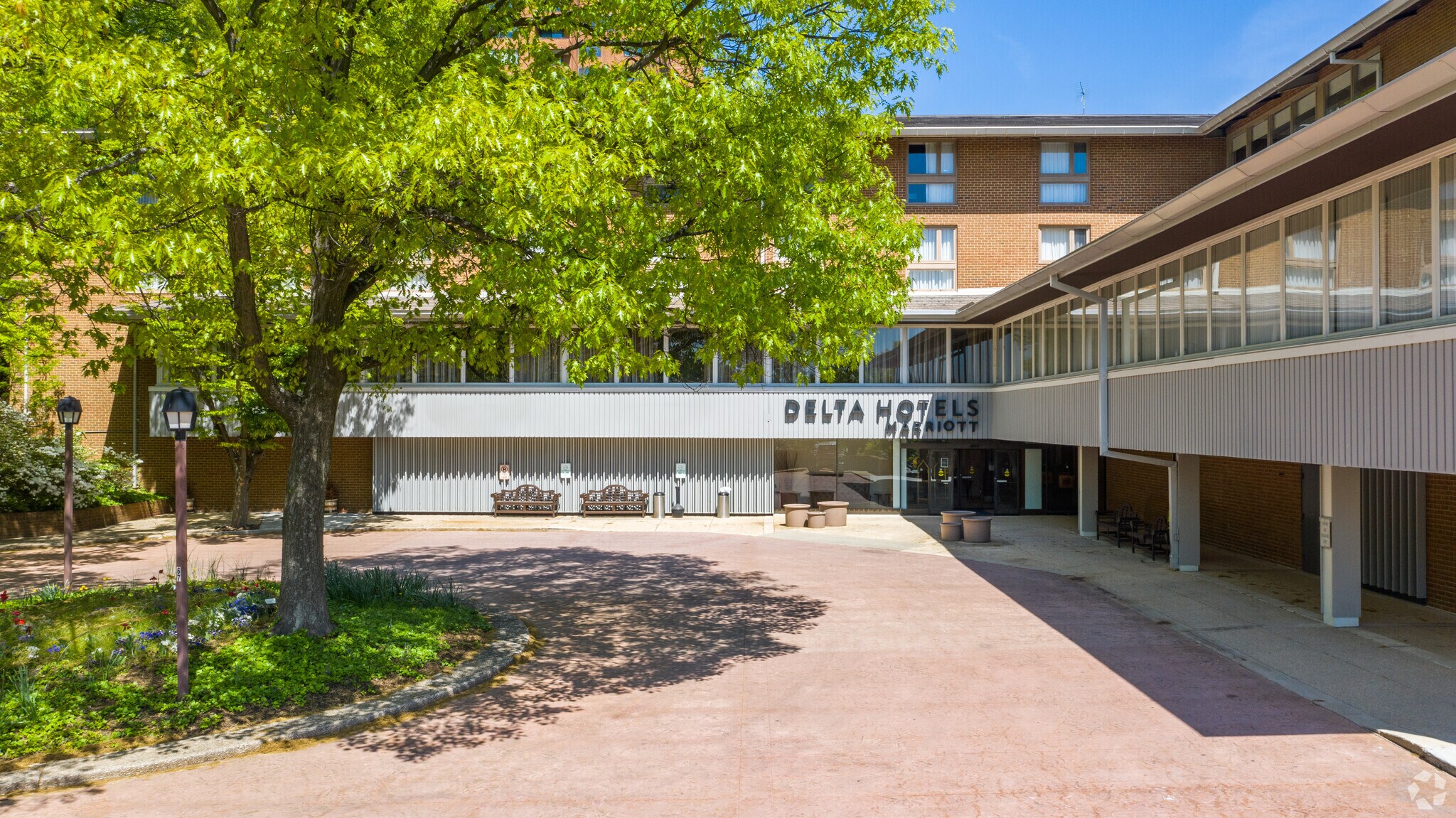 5100 Falls Rd, Baltimore, MD 21210 - The Village of Cross Keys | LoopNet