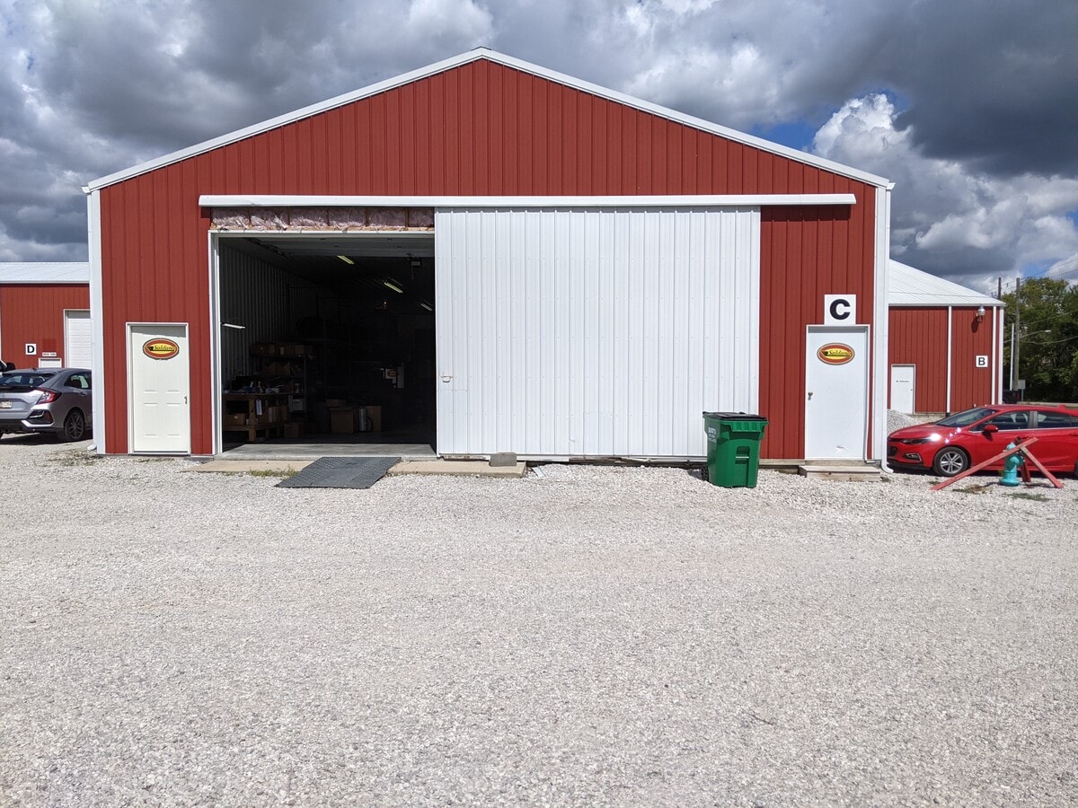 3750 N Raceway Rd, Indianapolis, IN 46234 | LoopNet