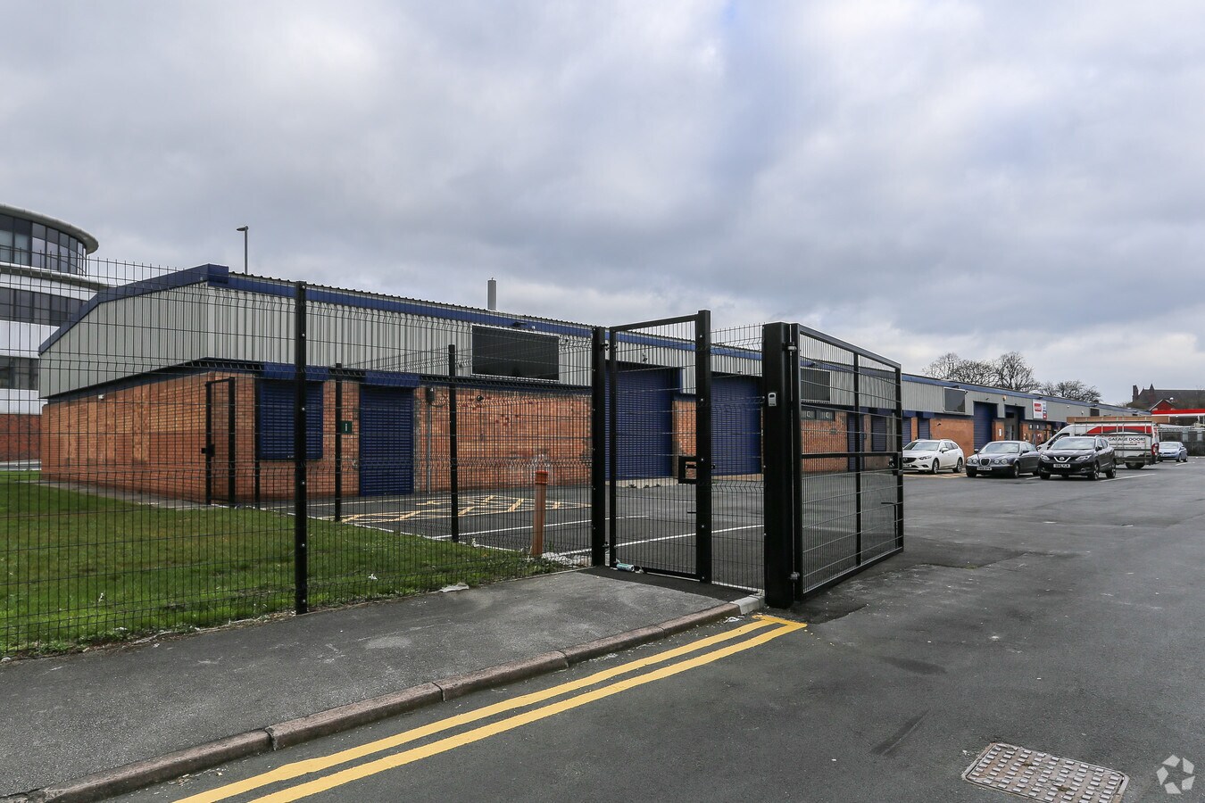 Grant Ave, Leeds, LS7 1QB | LoopNet