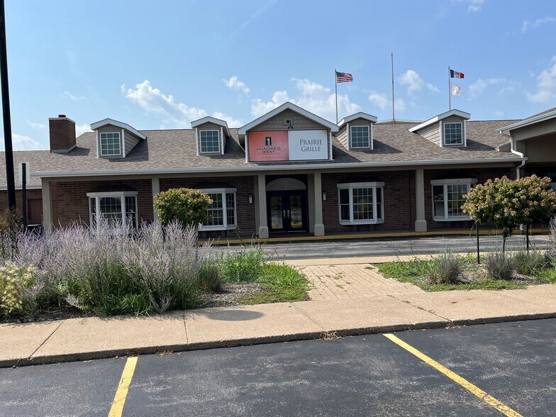 100 W 76th St, Davenport, IA 52806 - Restaurant & Bar in Steeplegate Inn Best West | LoopNet