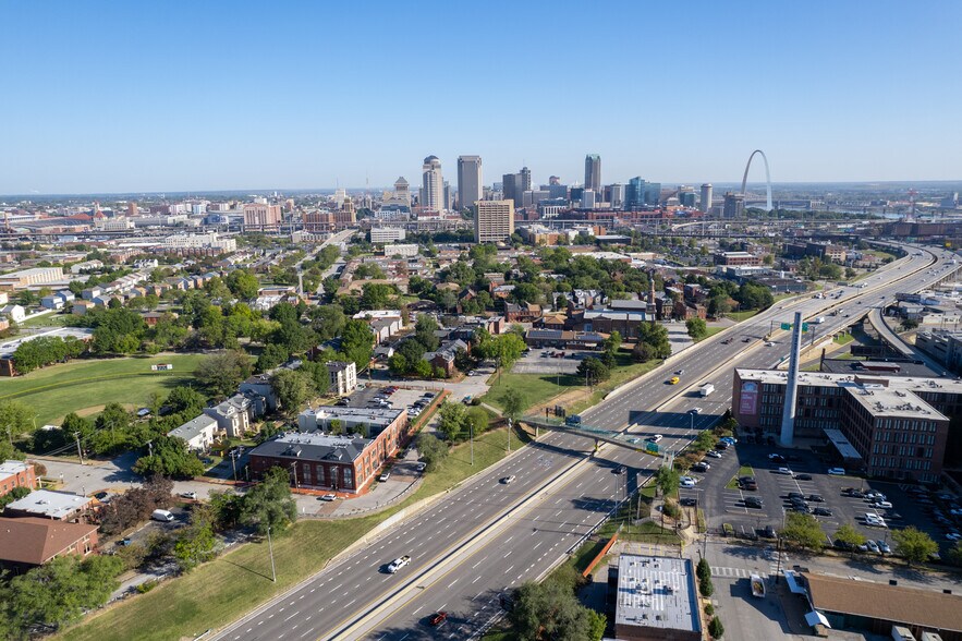 1523 S 10th St, Saint Louis, MO 63104 - Soulard Apartments | LoopNet