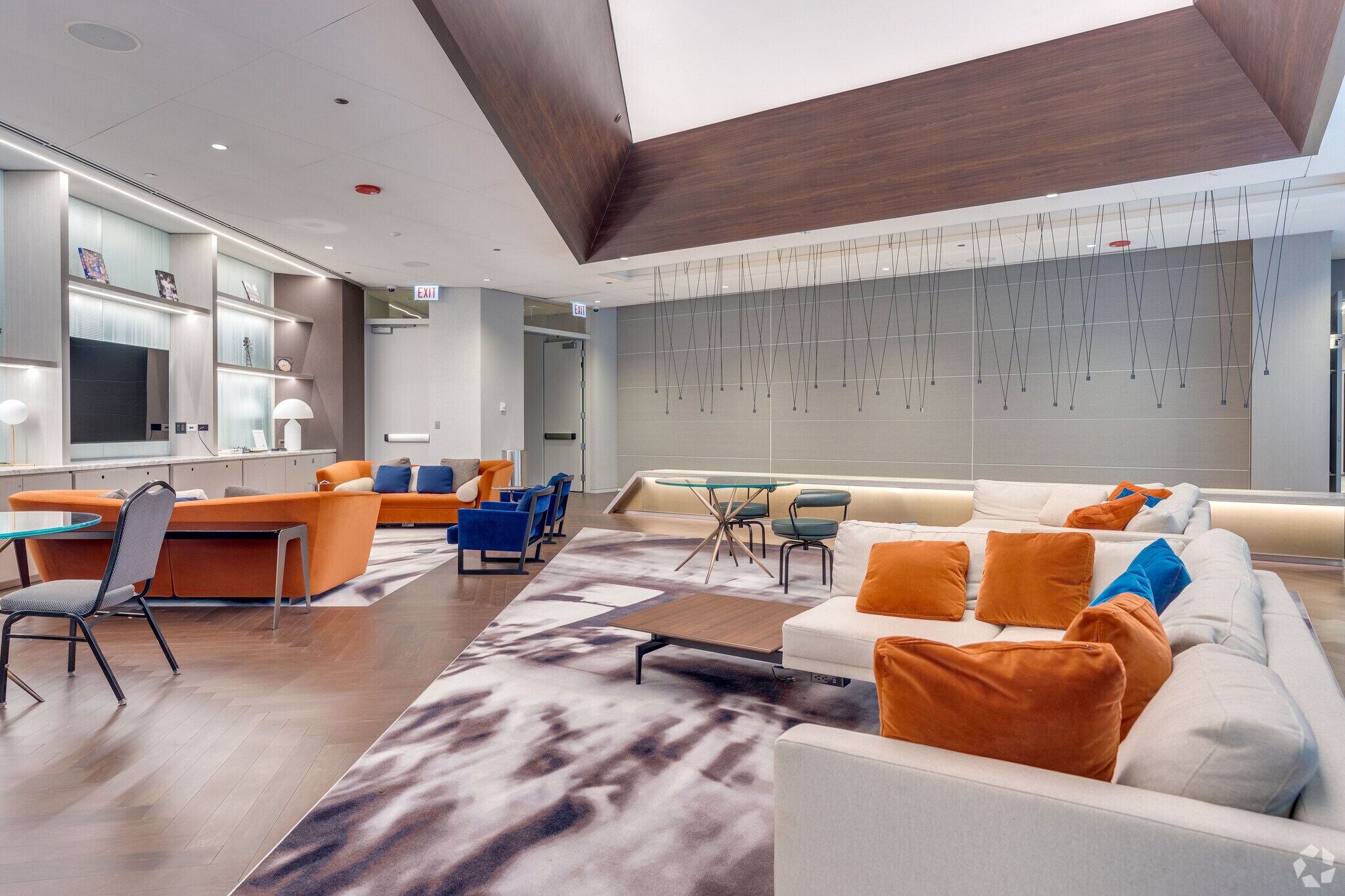 155 N Wacker Dr, Chicago, IL 60606 - Office for Lease | LoopNet