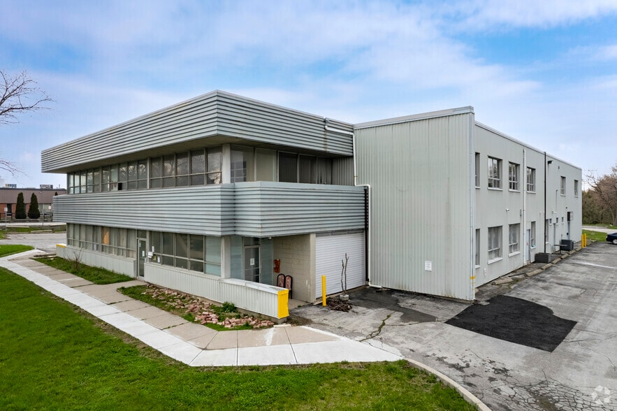 1240 Ellesmere Rd, Toronto, ON M1P 2X4 | LoopNet