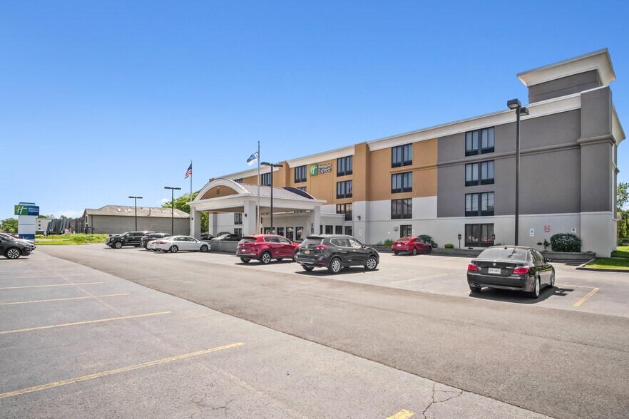 1635 W Ridge Rd, Rochester, NY 14615 - Holiday Inn Express Rochester ...