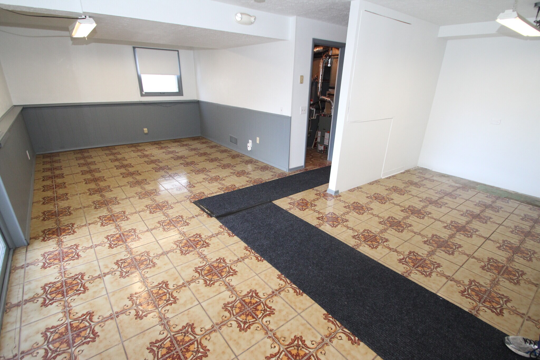 466 Stone Rd, Greece, NY 14616 - Retail for Sale | LoopNet