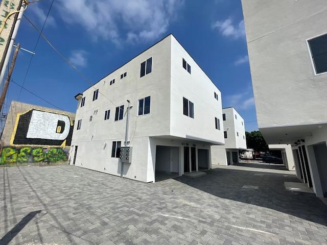 5871 S San Pedro St, Los Angeles, CA 90003 | LoopNet