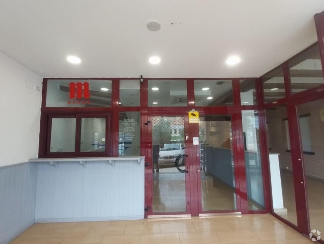 45005 Toledo - Plaza Holanda | LoopNet