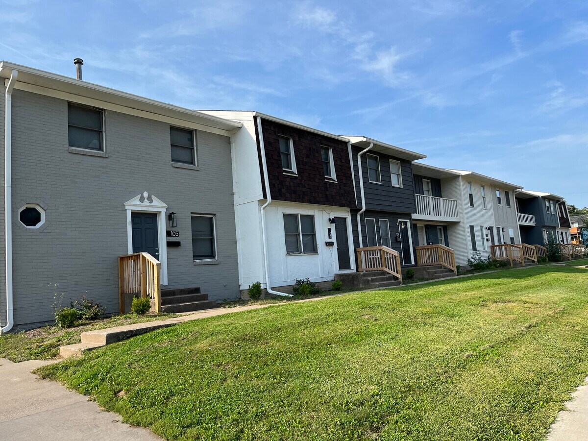 102-148 E 35th St, Davenport, IA 52806 | LoopNet