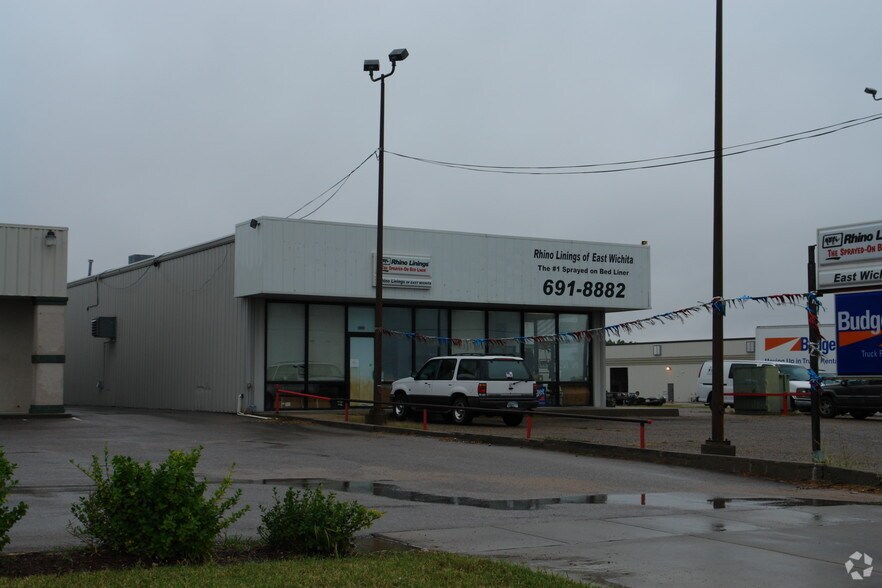 2560 S Rock Rd, Wichita, KS 67210 | LoopNet