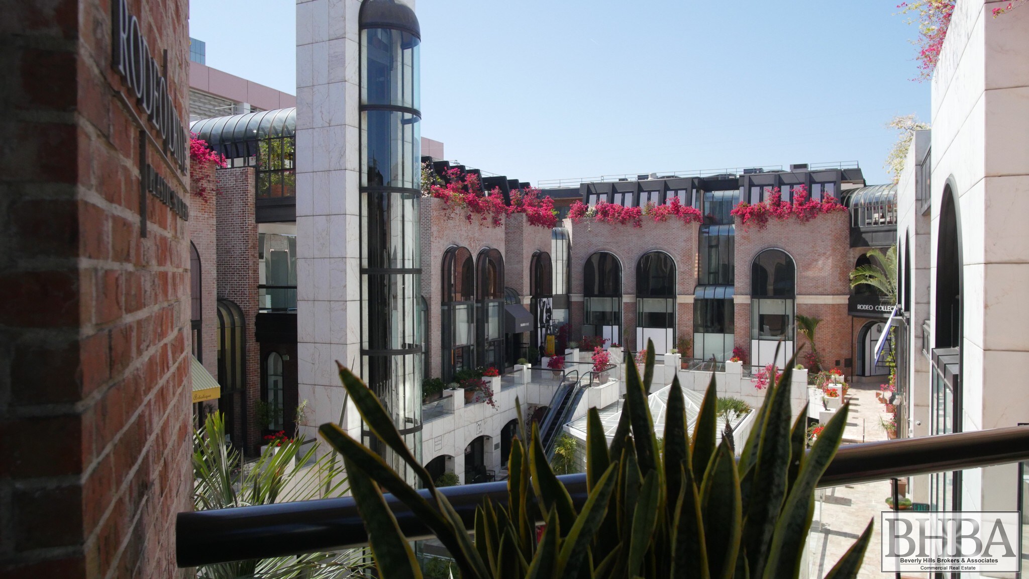 421-443 N Rodeo Dr, Beverly Hills, CA 90210 - Rodeo Collection | LoopNet