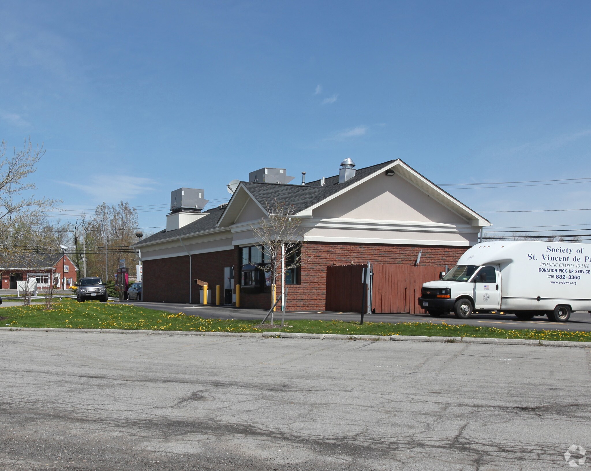 727 Maple Rd, Buffalo, NY 14221 - Sunoco | LoopNet