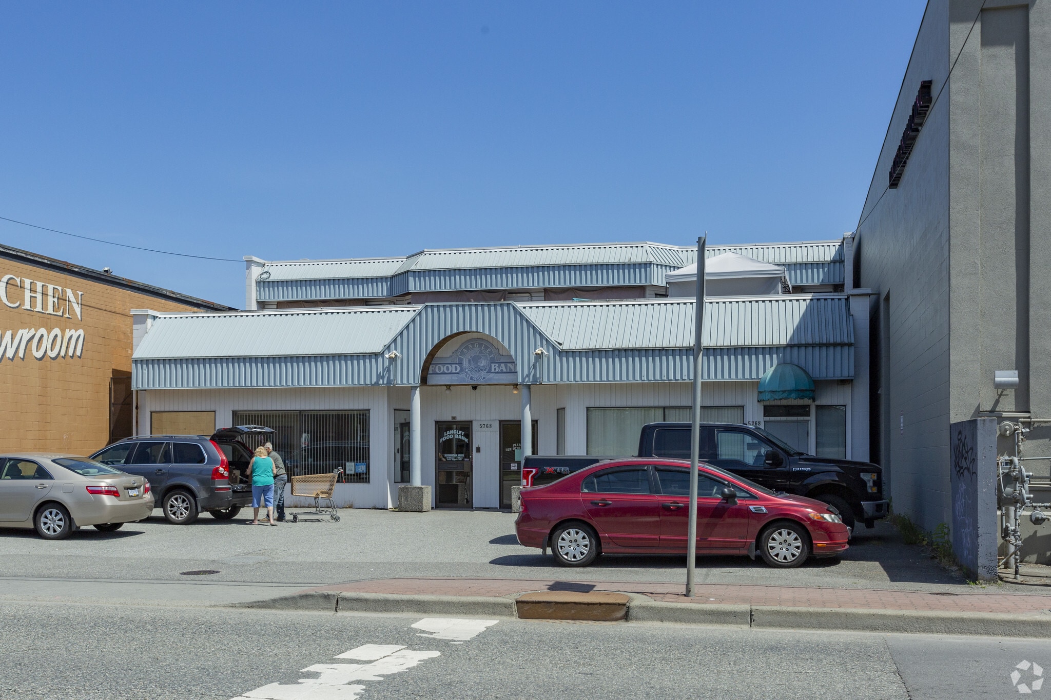 5768 203 St, Langley, BC V3A 1W3 | LoopNet