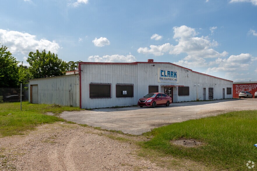 1838 Federal Rd, Houston, TX 77015 - Industrial for Sale | LoopNet