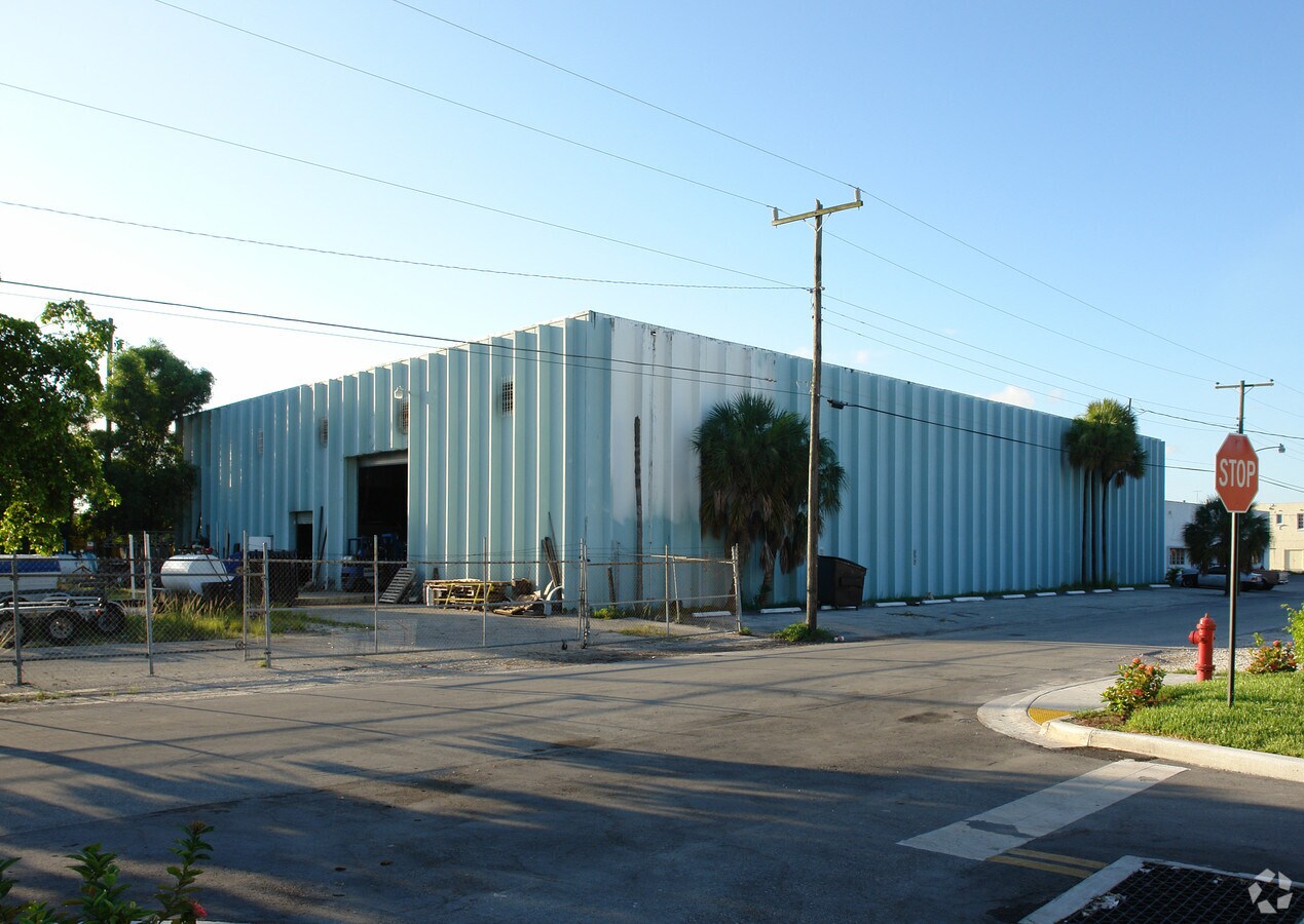 910 NE 3rd Ave, Fort Lauderdale, FL 33304 | LoopNet
