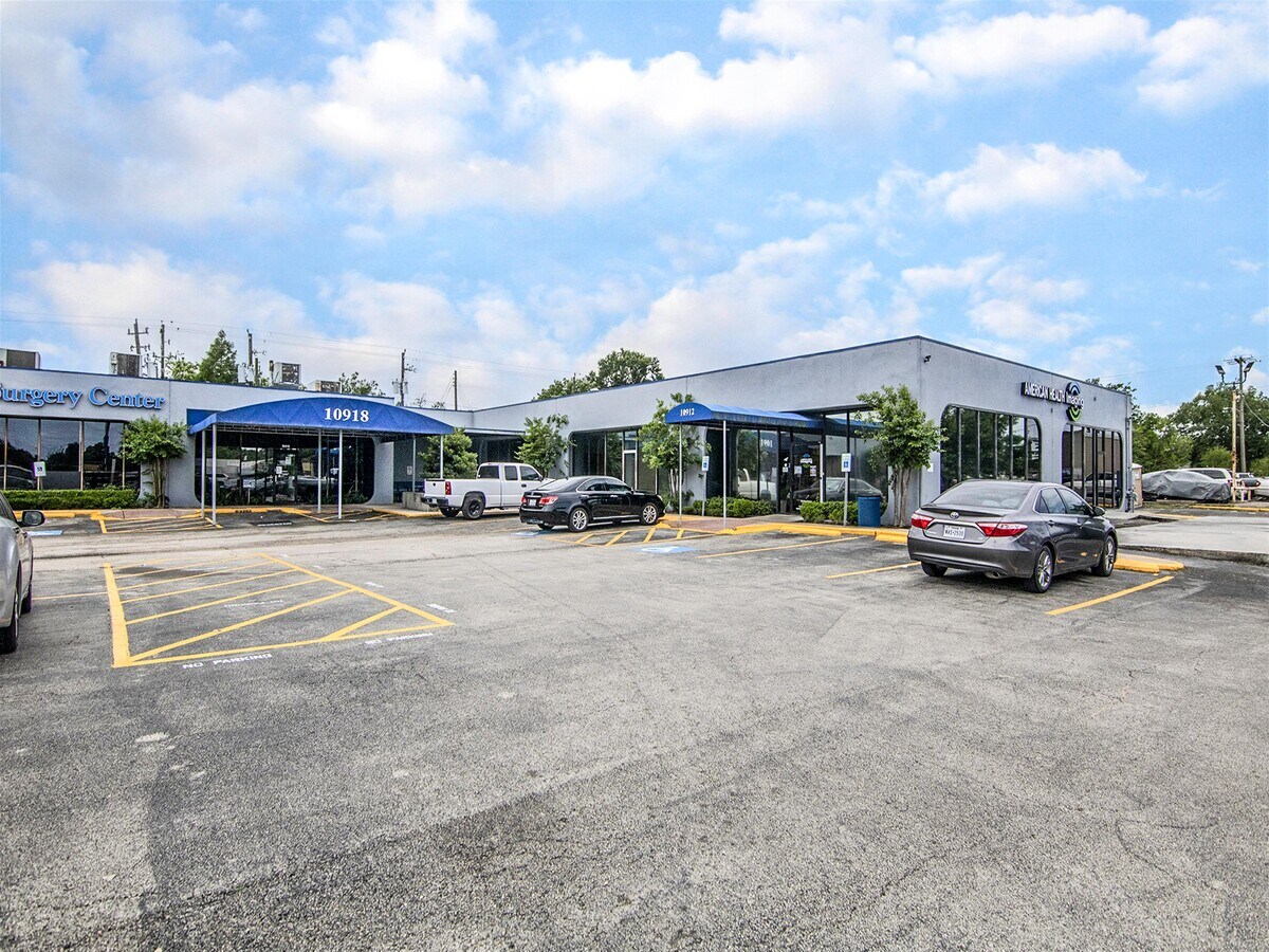 10912 East Fwy, Houston, TX 77029 | LoopNet