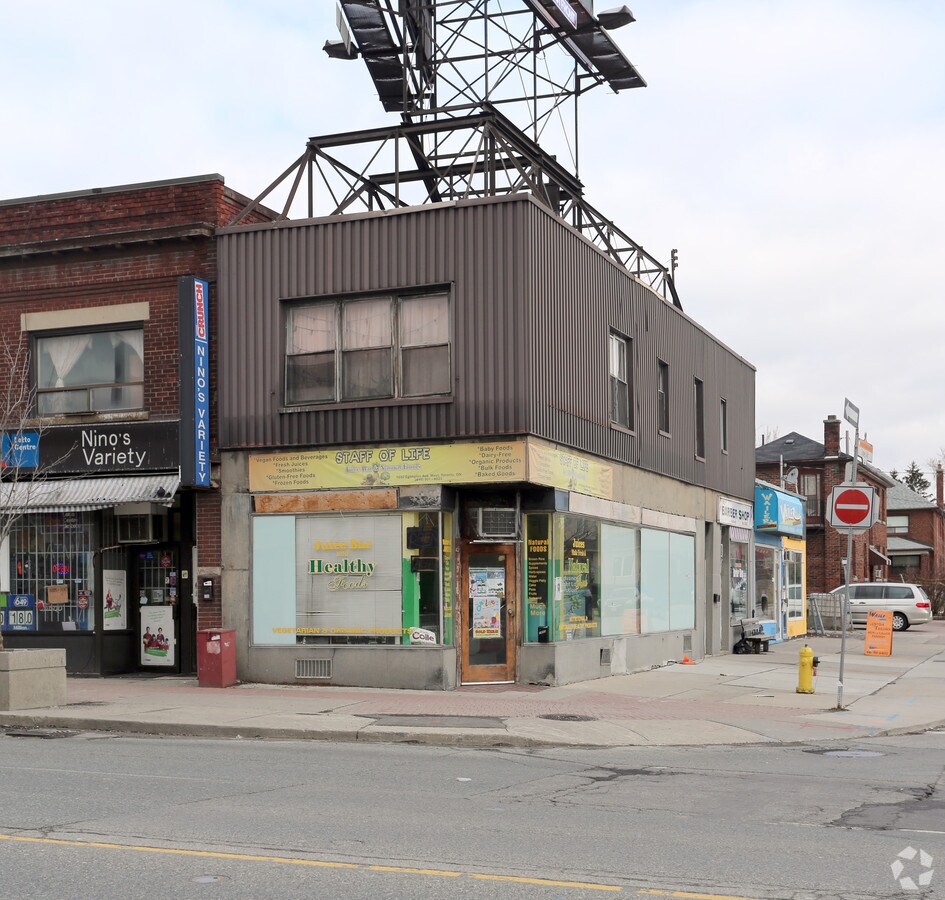 1652 Eglinton Ave, Toronto, ON M6E 2H2 | LoopNet