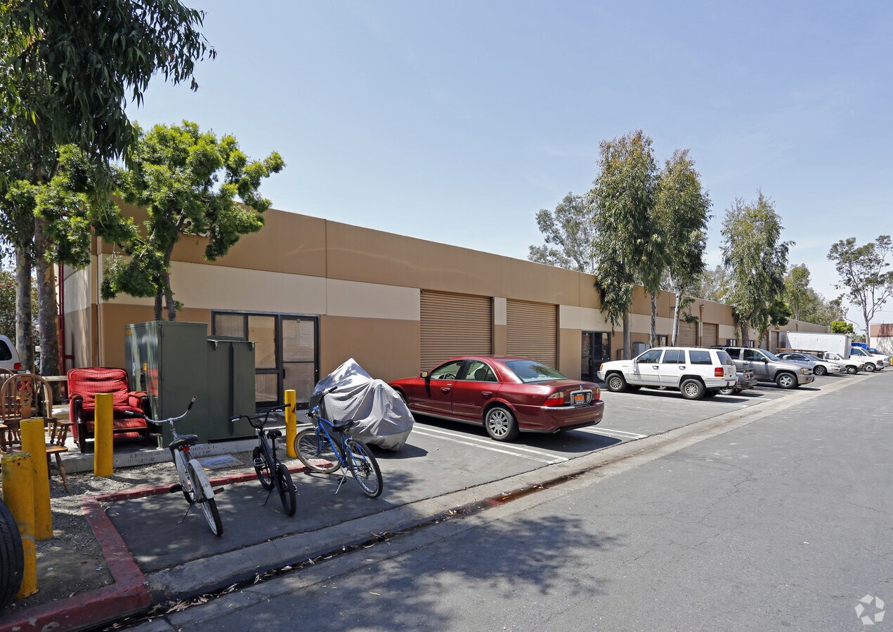 23251 Peralta Dr, Laguna Hills, CA 92653 | LoopNet