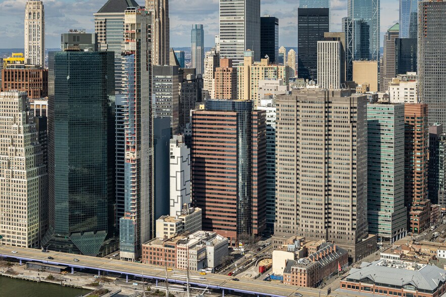 3 Times Sq, New York, NY 10036 - 3 Times Square | LoopNet