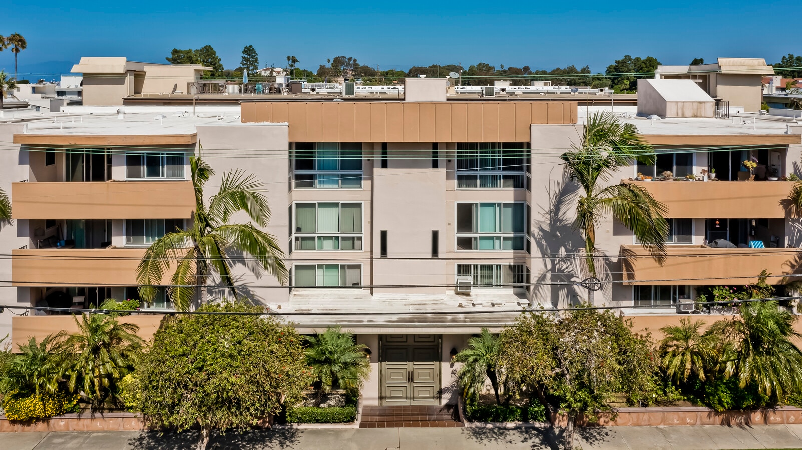 8225 Manitoba St, Playa Del Rey, CA 90293 | LoopNet