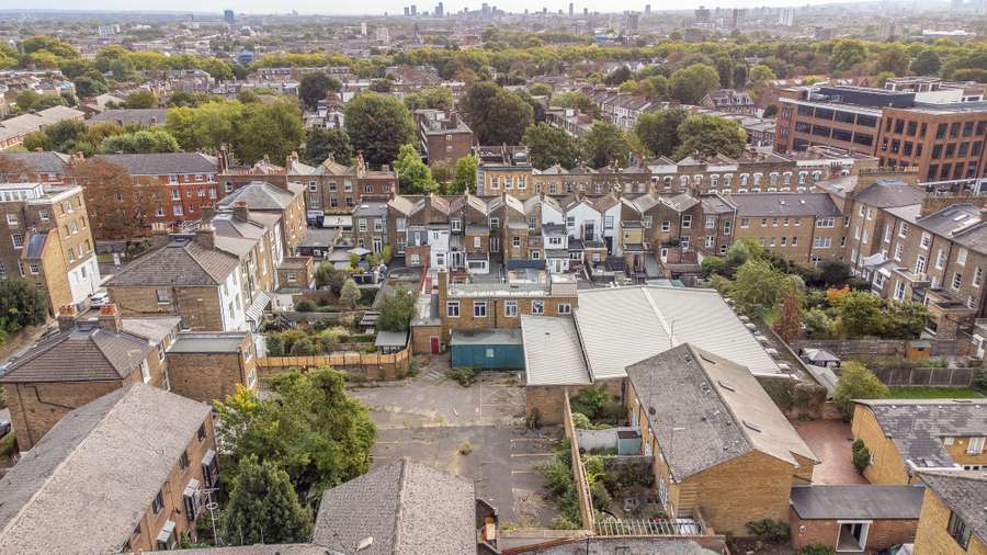 2 Hamilton Ln, London, N5 1SH - Former Highbury Delivery Office | LoopNet