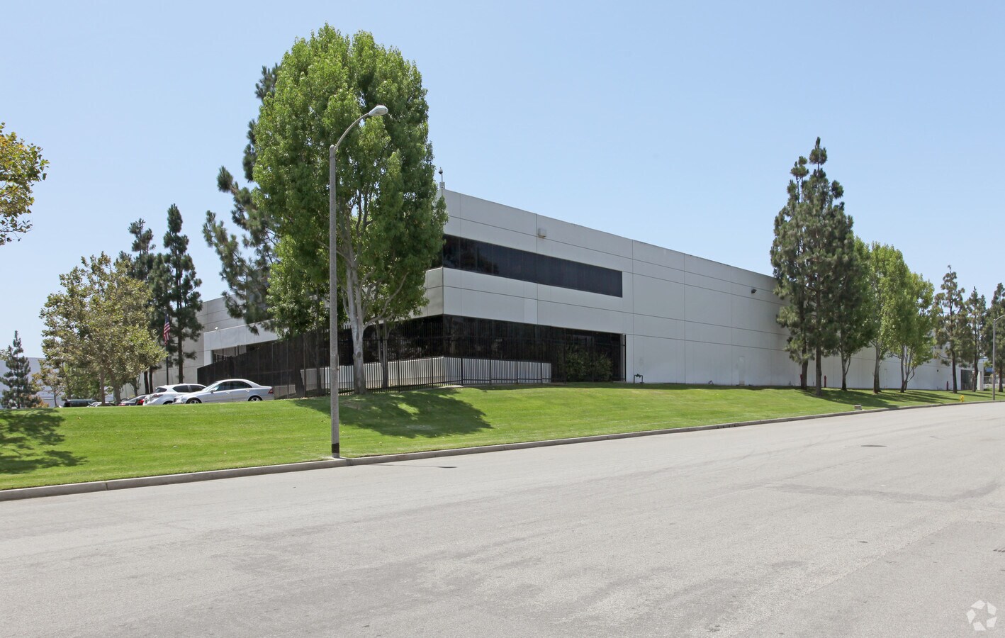 18615 S Ferris Pl, Rancho Dominguez, CA 90220 | LoopNet