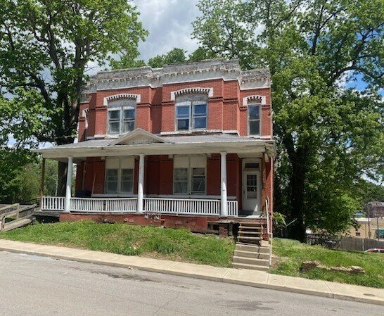 717 Mount Mora Rd, Saint Joseph, MO 64501 | LoopNet