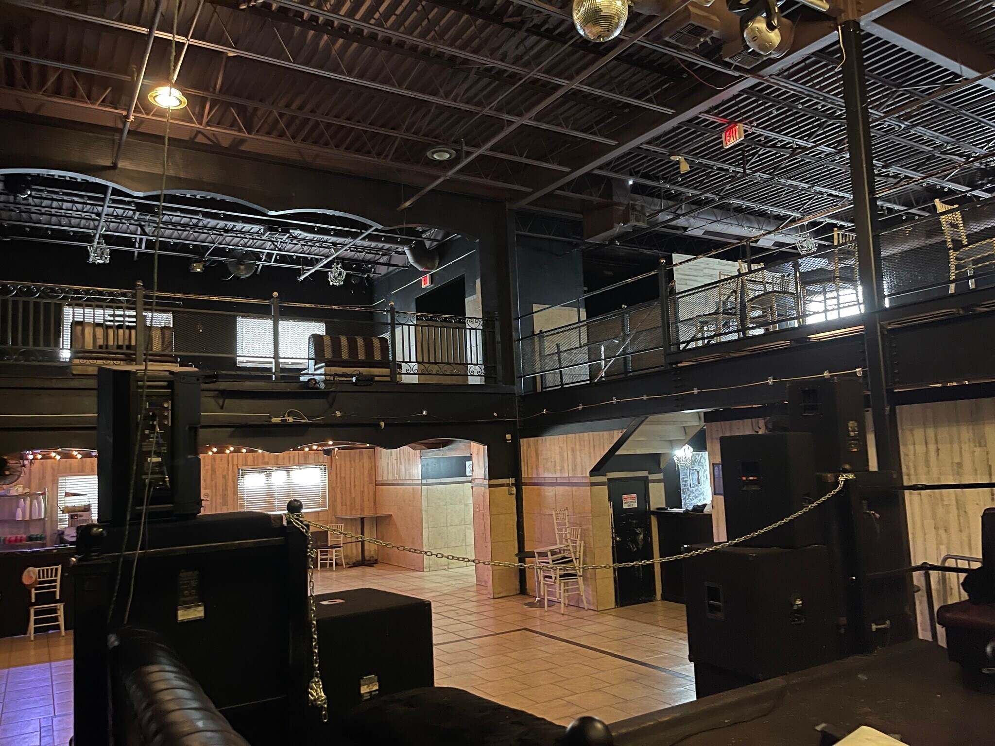 5214 Botham Jean Blvd, Dallas, TX 75215 - Retail for Sale | LoopNet 5214 Botham Jean Blvd, Dallas, TX 75215 - Retail for Sale | LoopNet