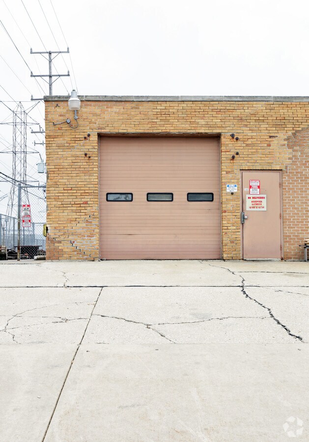 205 W Factory Rd, Addison, IL 60101 | LoopNet