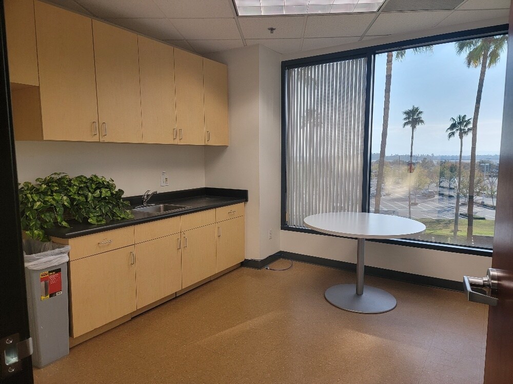 3281 E Guasti Rd, Ontario, CA 91761 - One Lakeshore Centre | LoopNet