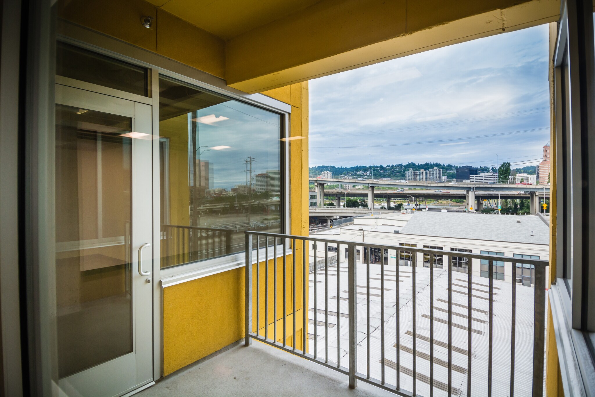 80 SE Madison St, Portland, OR 97214 - The Waterman Building | LoopNet