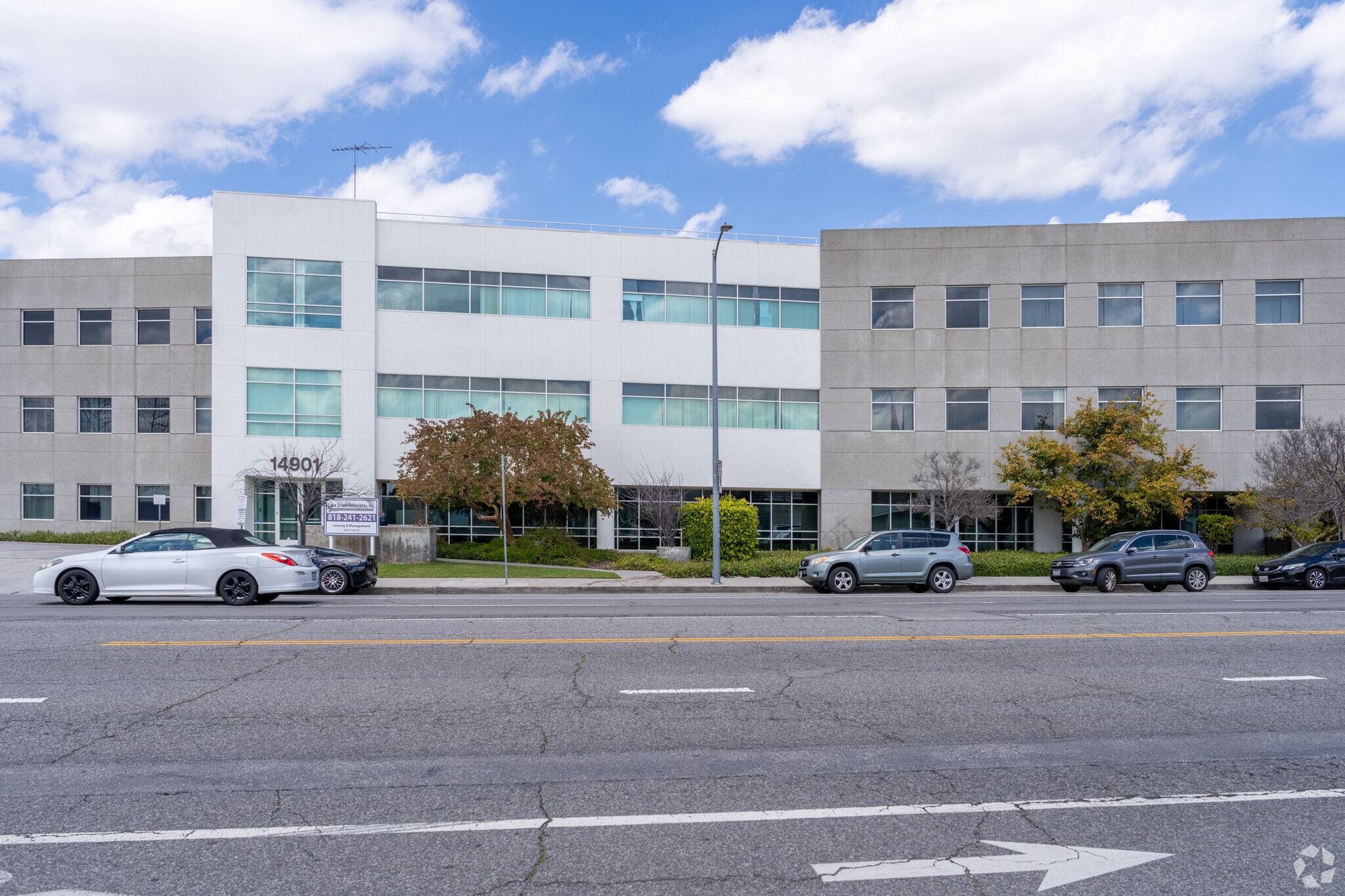 14901 Rinaldi St, Mission Hills, CA 91345 - Holy Cross Hospital Campus ...