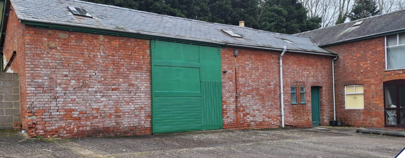 1-2 The Green, Towcester, NN12 8PJ | LoopNet