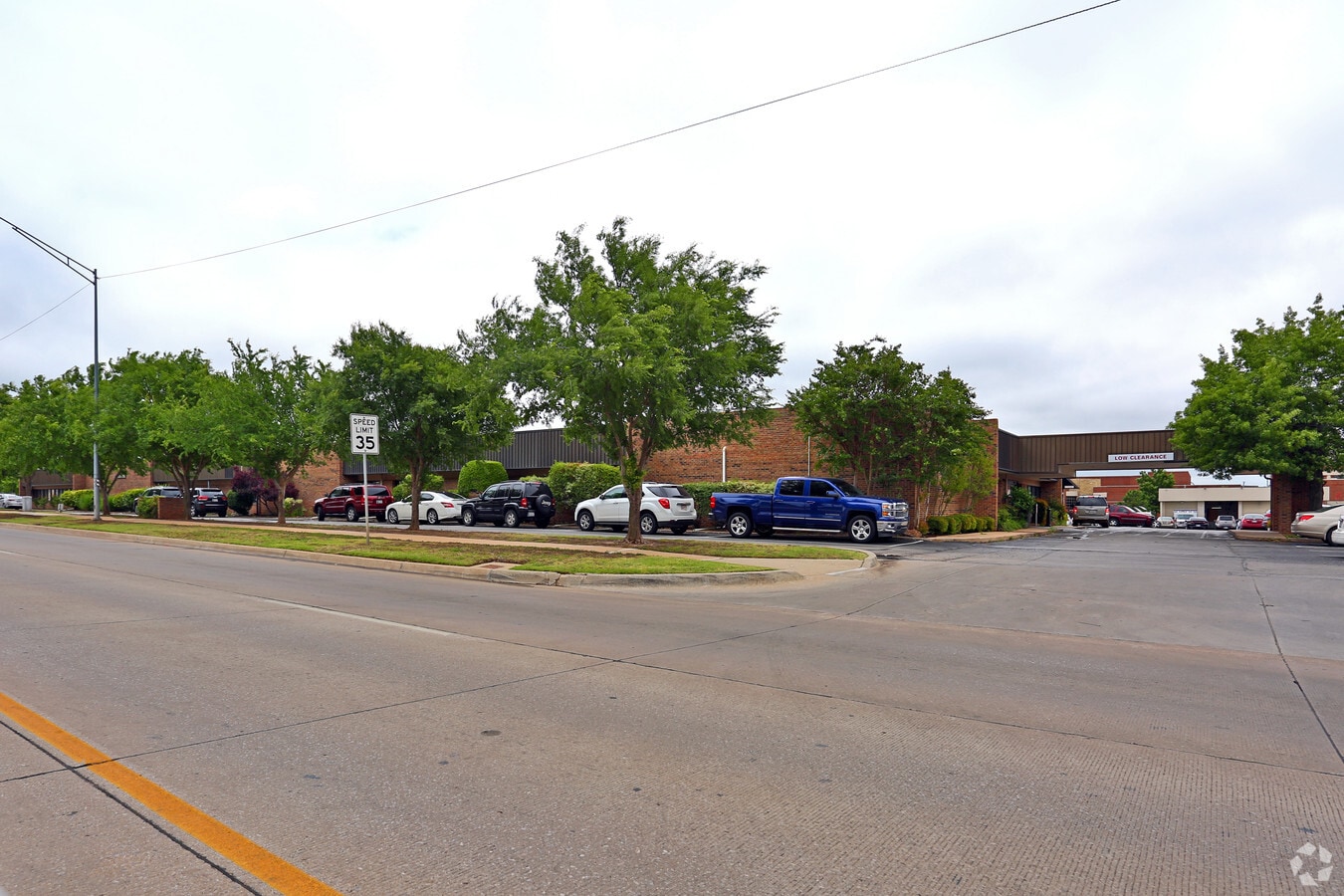 500 E Robinson St, Norman, OK 73071 - Doctors Park | LoopNet 500 E Robinson St, Norman, OK 73071 - Doctors Park | LoopNet