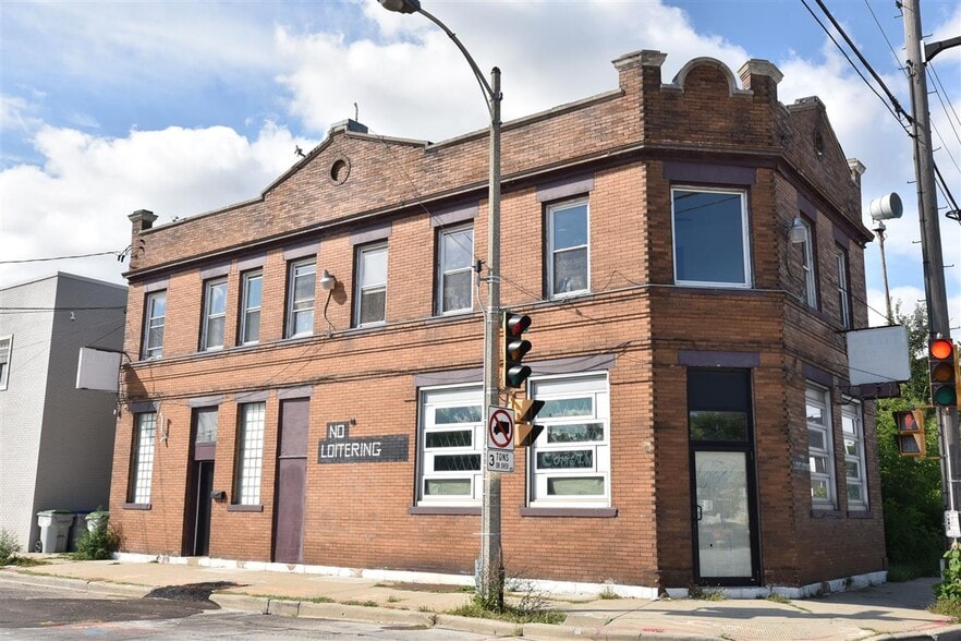 401 N 35th St, Milwaukee, WI 53208 | LoopNet