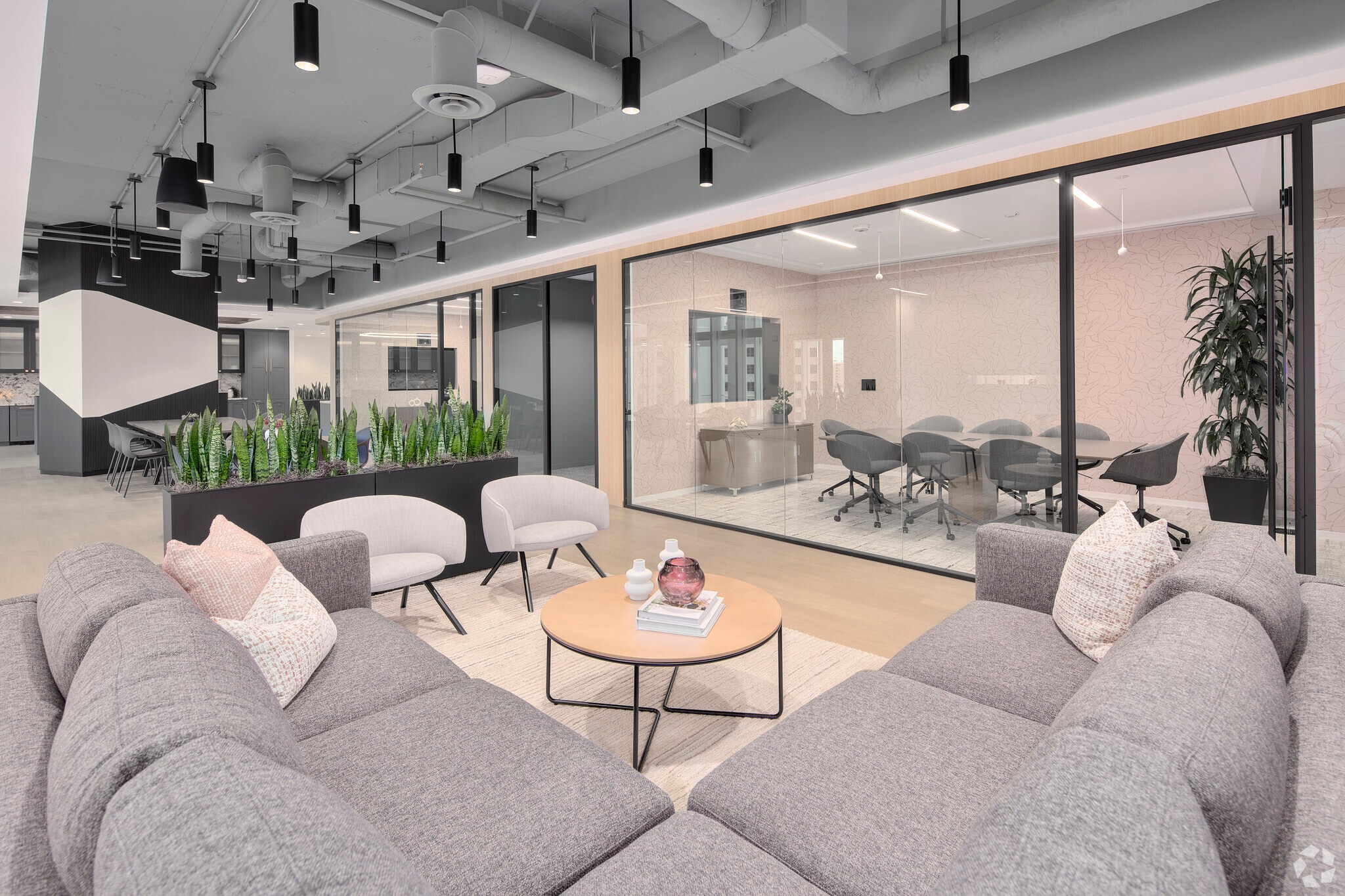 1 Inventa Pl, Silver Spring, MD 20910 - Inventa Towers | LoopNet