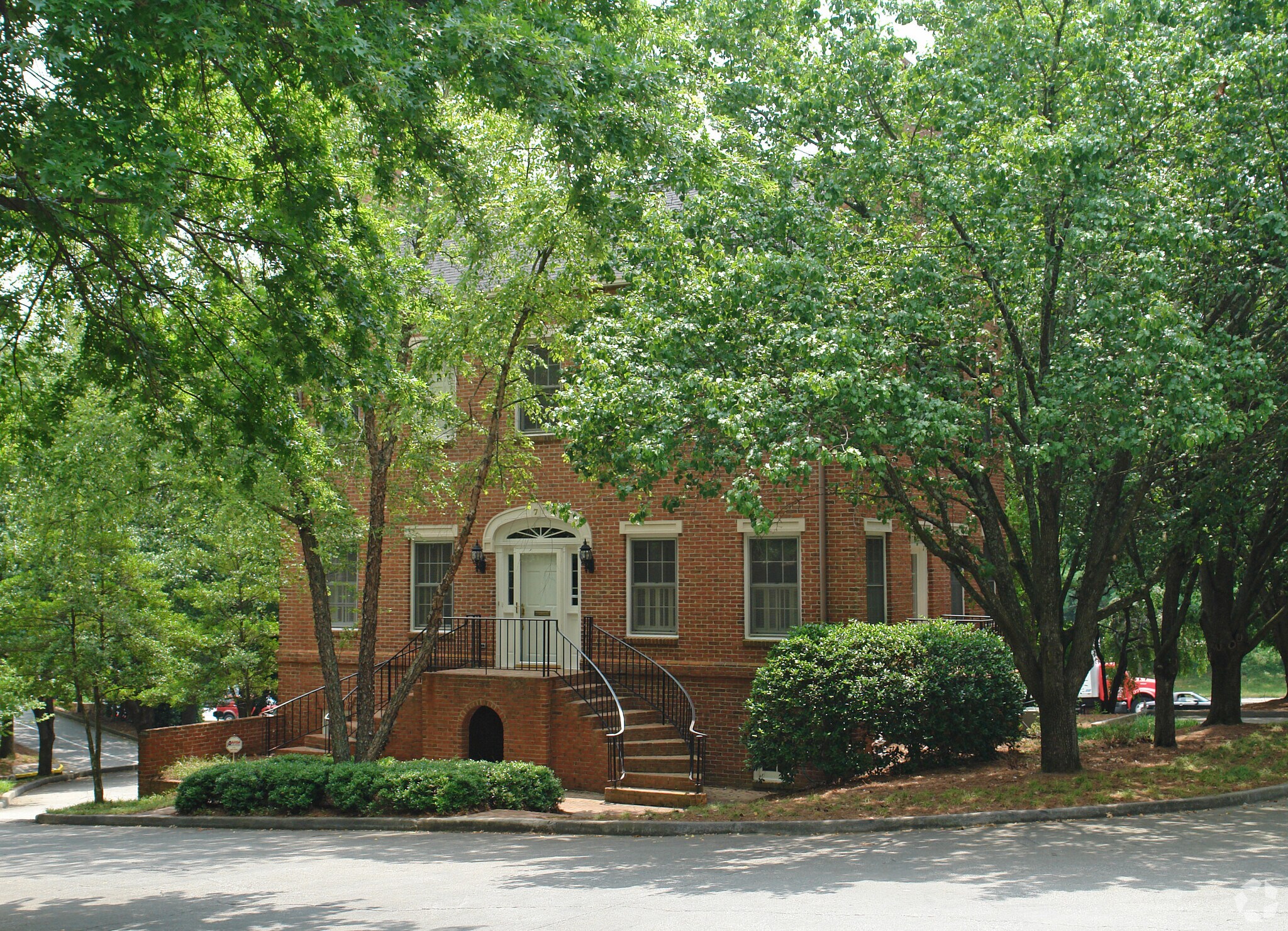 7 Lenox Pointe NE, Atlanta, GA 30324 | LoopNet