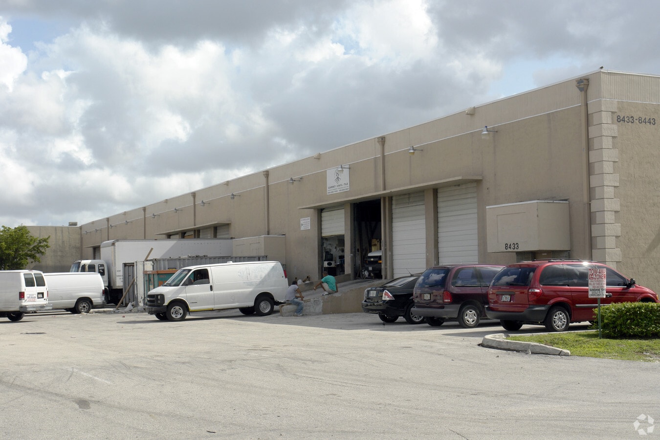 8421-8443 NW 68th St, Miami, FL 33166 | LoopNet