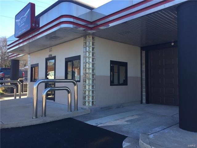 6994 Chippewa St, Saint Louis, MO 63109 | LoopNet