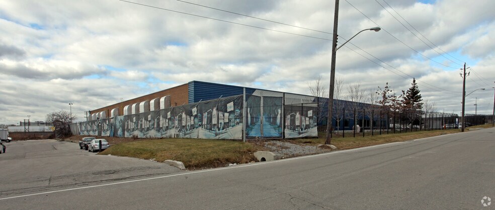 40 Ridgetop Rd, Toronto, ON M1R 4G3 | LoopNet
