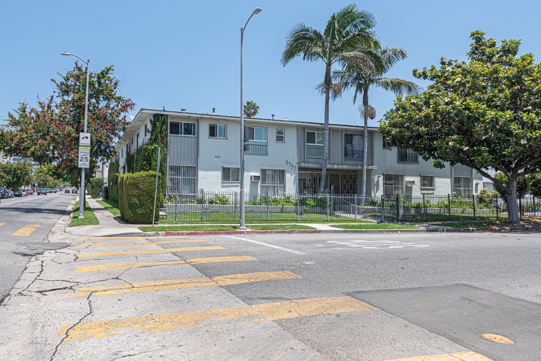 5757 La Mirada Ave, Los Angeles, CA 90038 | LoopNet 5757 La Mirada Ave, Los Angeles, CA 90038 | LoopNet