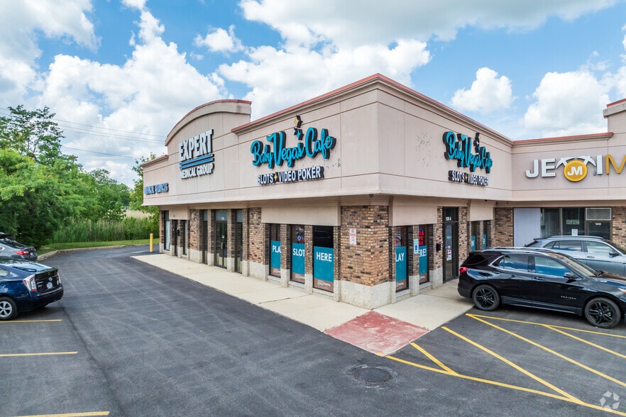 136-152 W Higgins Rd, Hoffman Estates, IL 60169 | LoopNet