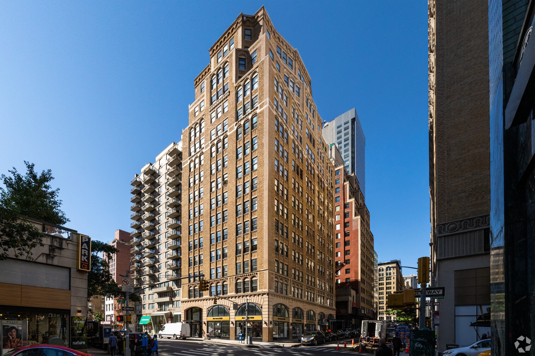 192 Lexington Ave, New York, NY 10016 - 192 LEX | LoopNet