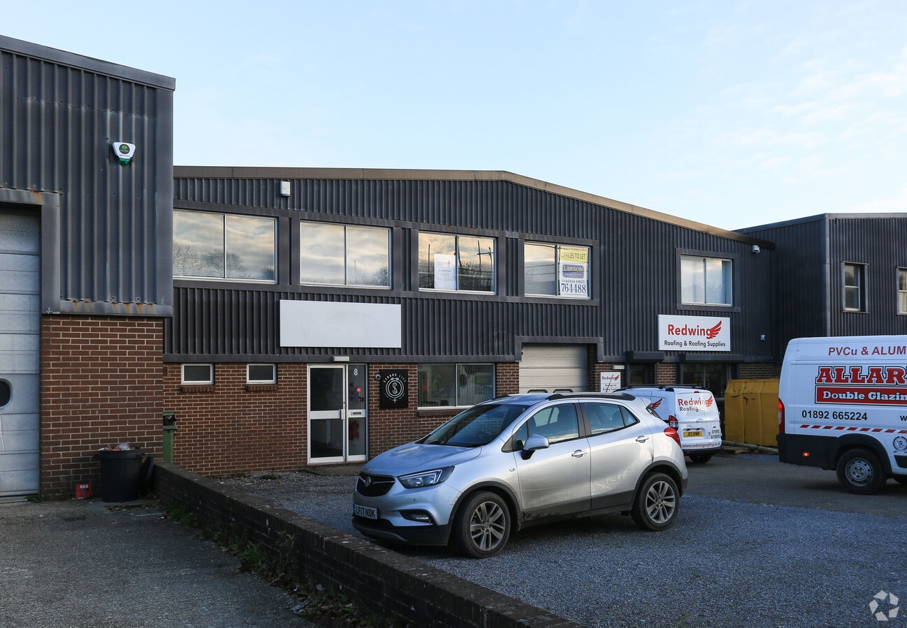 8 Sybron Way, Crowborough, TN6 3DZ | LoopNet