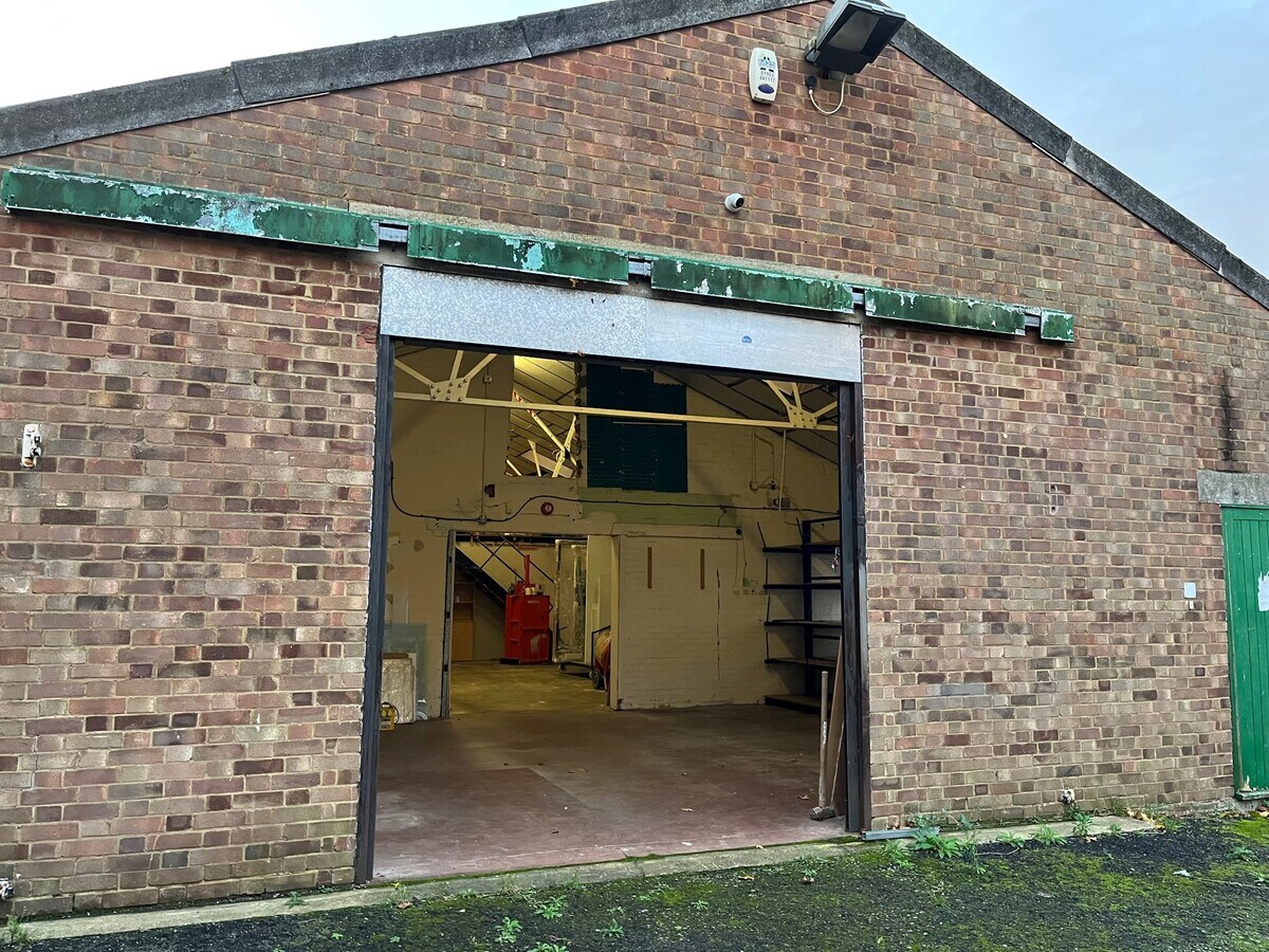 Brember Rd, Harrow, HA2 8AX | LoopNet