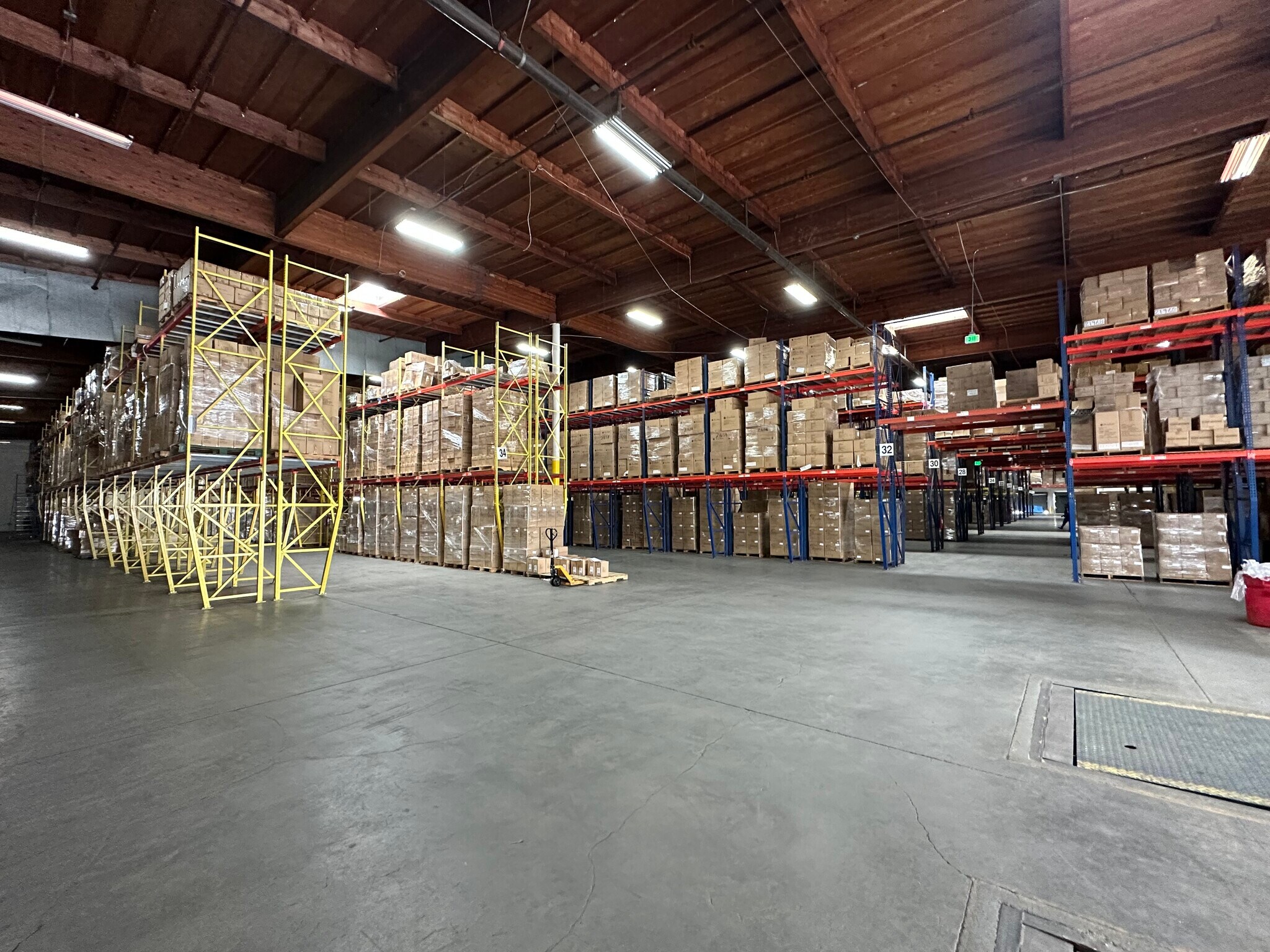 255 W Manville St, Compton, CA 90220 - Bldg 6 | LoopNet