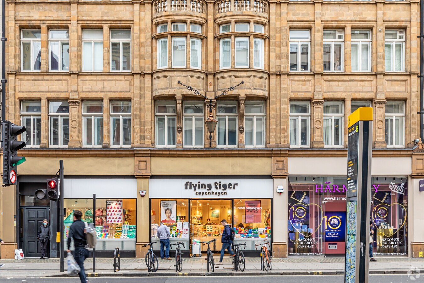 105-109 Oxford St, London, LND W1D 2HQ | LoopNet