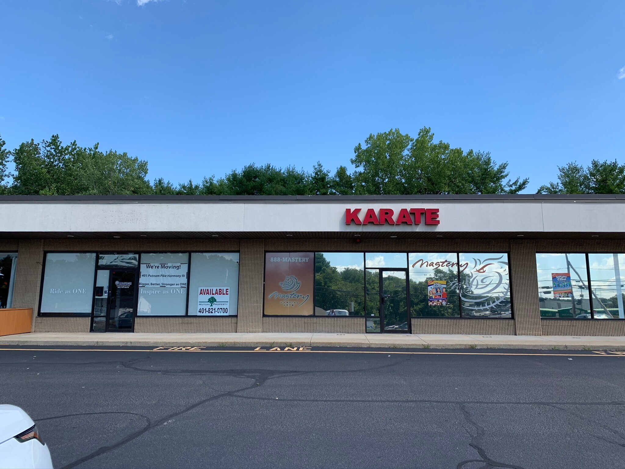 9 Cedar Swamp Rd, Smithfield, RI 02917 - Apple Valley Plaza | LoopNet