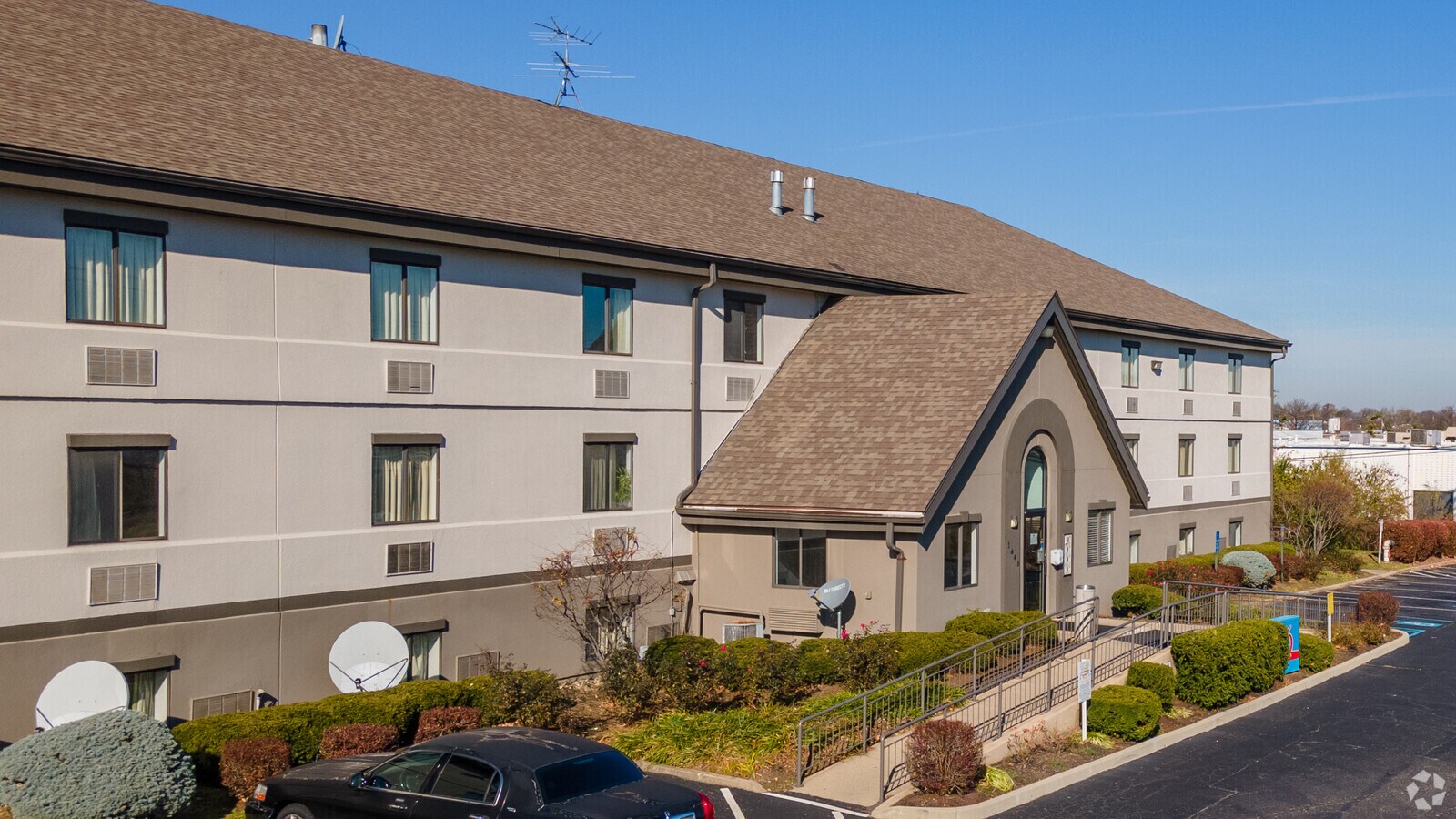 11645 Chesterdale Rd, Cincinnati, OH 45246 | LoopNet