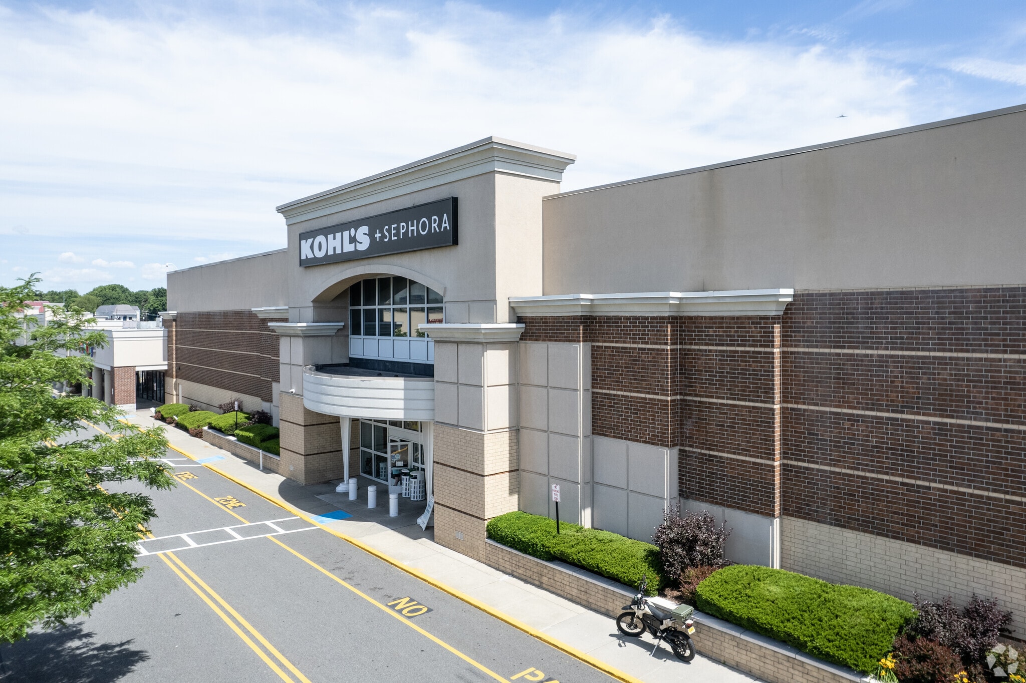 165 E State Route 4, Paramus, NJ 07652 - Paramus Place | LoopNet